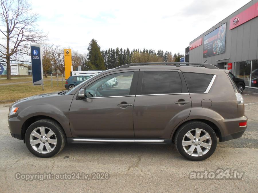 Mitsubishi Outlander 2012 in Viljandi, with an engine capacity of 2.20 L and mileage of 213 thousand km for 7990 €, photo 23 on AUTOMOTO.COM.LV