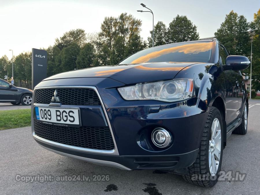 Mitsubishi Outlander 2012 in Narva, with an engine capacity of 2.20 L and mileage of 287 thousand km for 3499 €, photo 11 on AUTOMOTO.COM.LV
