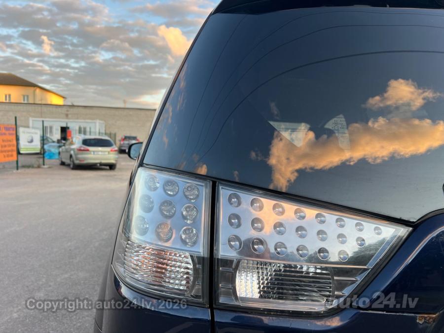 Mitsubishi Outlander 2012 in Narva, with an engine capacity of 2.20 L and mileage of 287 thousand km for 3499 €, photo 15 on AUTOMOTO.COM.LV