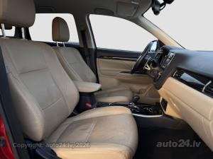 Mitsubishi Outlander 2017 Pērnava, ar dzinēja tilpumu 2.00 L un nobraukumu 163 tūkst. km par 11900 €, foto 5 vietnē AUTOMOTO.COM.LV