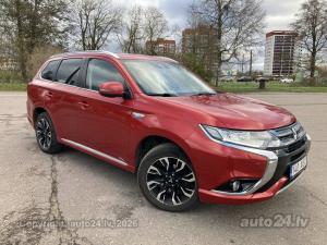 Mitsubishi Outlander 2017 in Tallinn, with an engine capacity of 2.00 L and mileage of 121 thousand km for 17900 €, photo 5 on AUTOMOTO.COM.LV
