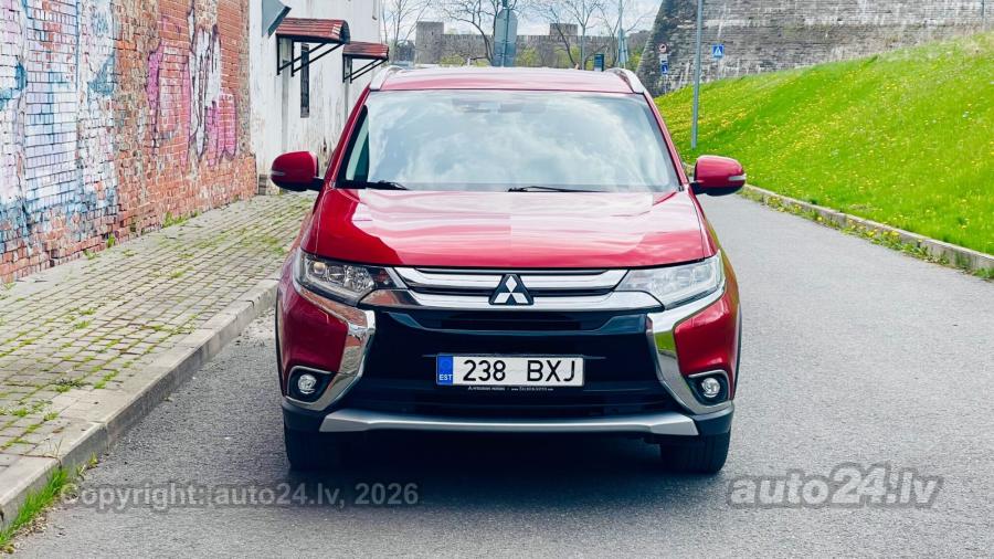 Mitsubishi Outlander 2018 in Narva, with an engine capacity of 2.00 L and mileage of 143 thousand km for 17500 €, photo 5 on AUTOMOTO.COM.LV