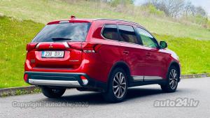 Mitsubishi Outlander 2018 in Narva, with an engine capacity of 2.00 L and mileage of 143 thousand km for 17500 €, photo 6 on AUTOMOTO.COM.LV