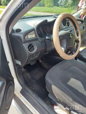 White Mitsubishi Outlander 2004 in Riga, with an engine capacity of 2.40 L and mileage of 214 thousand km for 850 €, photo 14 on AUTOMOTO.COM.LV