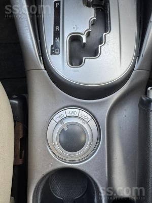 Balts Mitsubishi Outlander 2008 Rīga, ar dzinēja tilpumu 2.40 L un nobraukumu 0 tūkst. km par 3999 €, foto 19 vietnē AUTOMOTO.COM.LV
