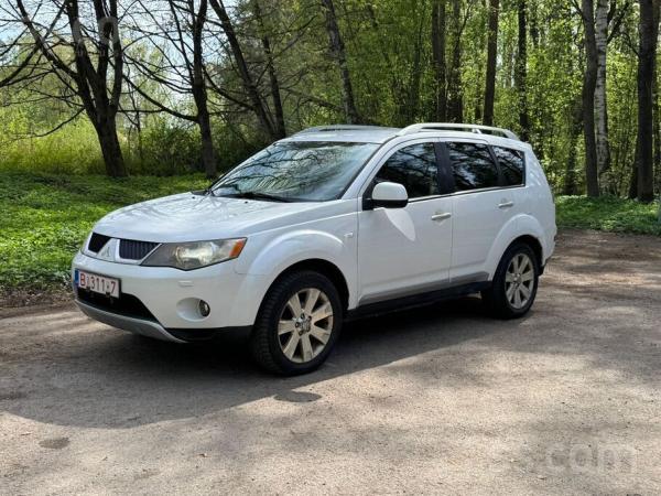 Balts Mitsubishi Outlander 2008 Rīga, ar dzinēja tilpumu 2.40 L un nobraukumu 0 tūkst. km par 3999 €, foto 1 vietnē AUTOMOTO.COM.LV