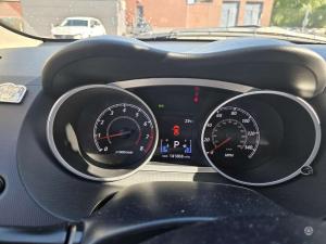 Balts Mitsubishi Outlander 2010 Klaipėda, ar dzinēja tilpumu 2.36 L un nobraukumu 226 tūkst. km par 2400 €, foto 3 vietnē AUTOMOTO.COM.LV