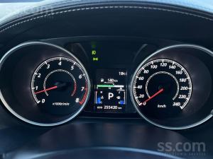 Balts Mitsubishi Outlander 2010 Rīga, ar dzinēja tilpumu 2.40 L un nobraukumu 0 tūkst. km par 3299 €, foto 15 vietnē AUTOMOTO.COM.LV
