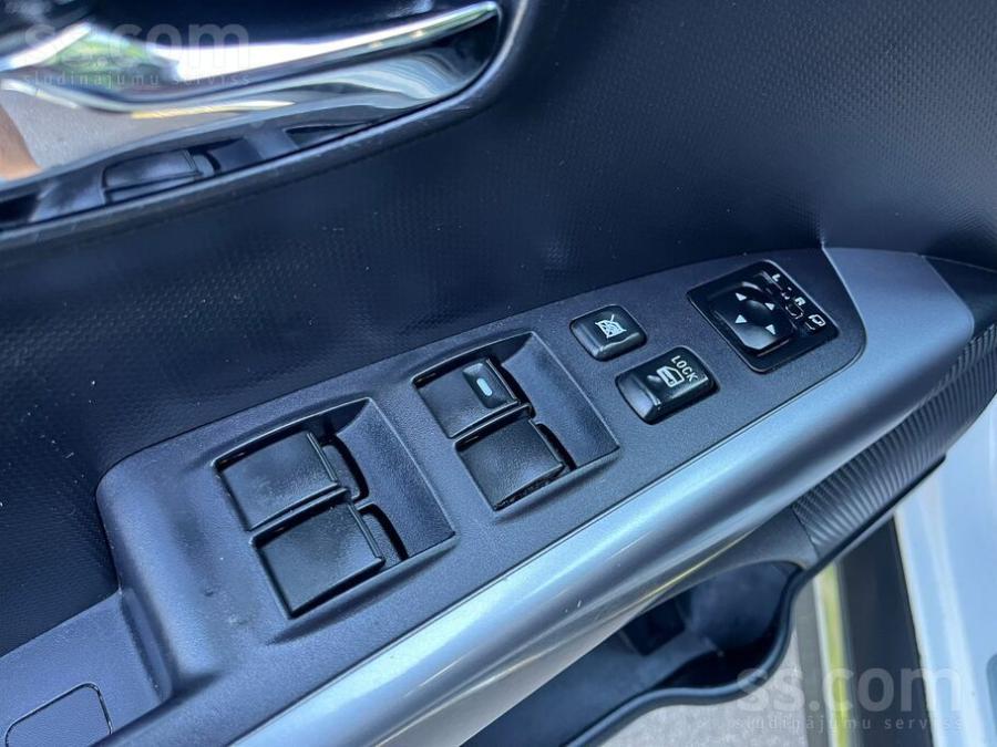 Balts Mitsubishi Outlander 2010 Rīga, ar dzinēja tilpumu 2.40 L un nobraukumu 0 tūkst. km par 3299 €, foto 17 vietnē AUTOMOTO.COM.LV