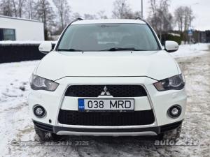 Balts Mitsubishi Outlander 2011 Tallina, ar dzinēja tilpumu 2.40 L un nobraukumu 307 tūkst. km par 3690 €, foto 2 vietnē AUTOMOTO.COM.LV