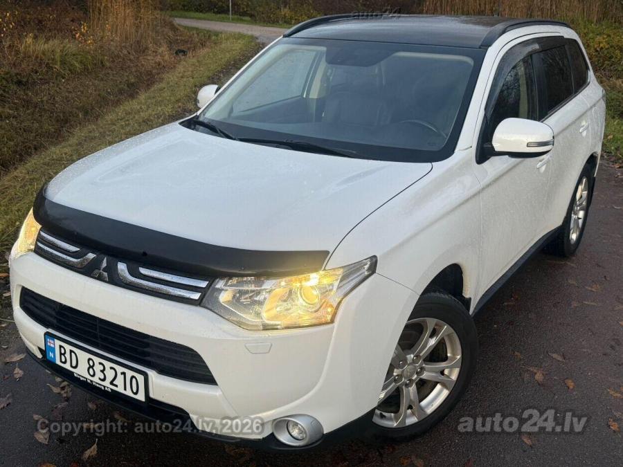 Balts Mitsubishi Outlander 2013 Tallina, ar dzinēja tilpumu 2.30 L un nobraukumu 259 tūkst. km par 7990 €, foto 4 vietnē AUTOMOTO.COM.LV
