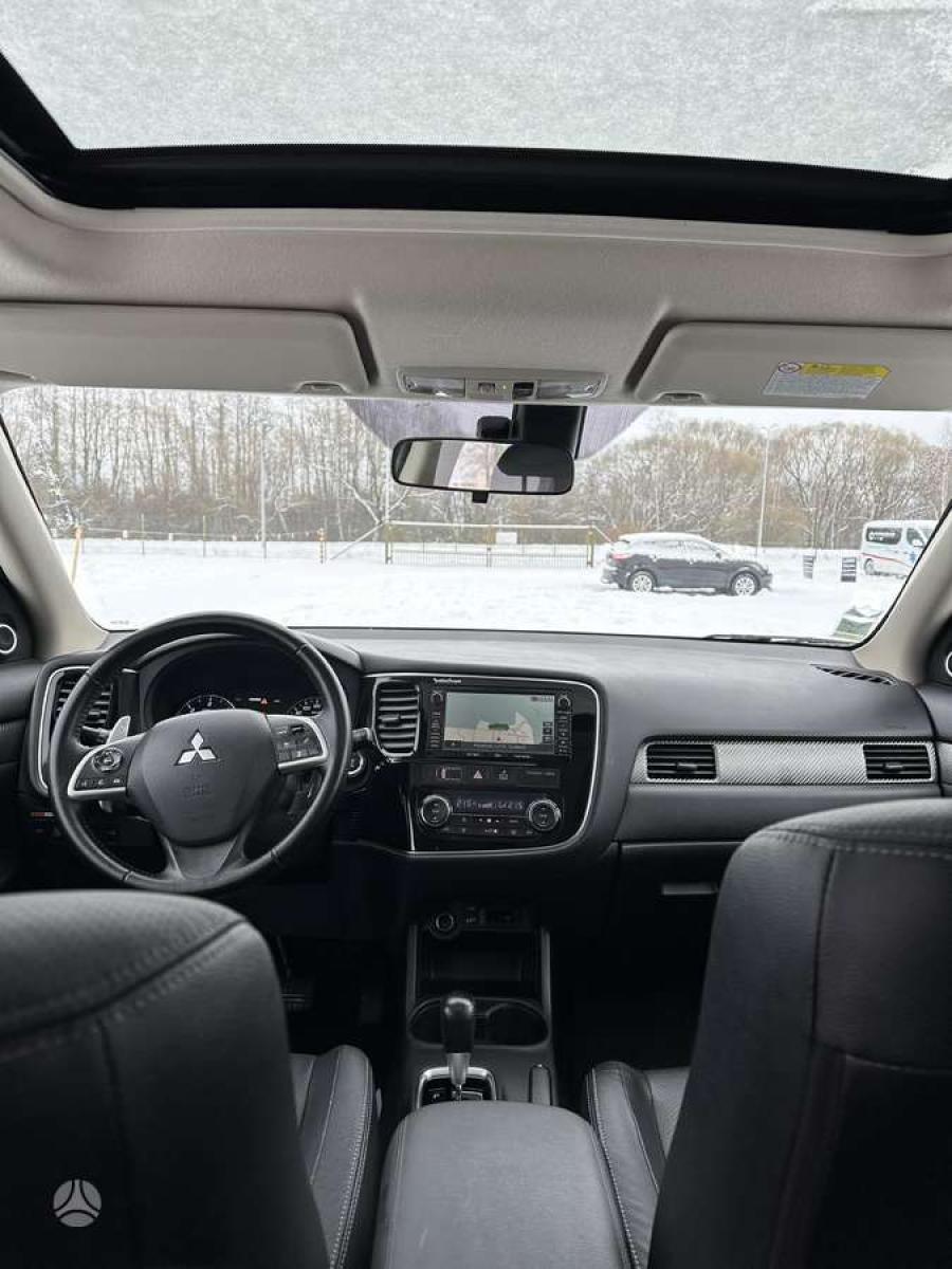 Balts Mitsubishi Outlander 2013 Tauragė, ar dzinēja tilpumu 0.00 L un nobraukumu 207 tūkst. km par 7900 €, foto 21 vietnē AUTOMOTO.COM.LV