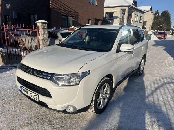 Balts Mitsubishi Outlander 2013 Kauņa, ar dzinēja tilpumu 0.00 L un nobraukumu 251 tūkst. km par 6900 €, foto 1 vietnē AUTOMOTO.COM.LV