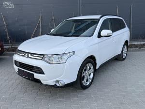 Balts Mitsubishi Outlander 2013 Viļņa, ar dzinēja tilpumu 2.00 L un nobraukumu 230 tūkst. km par 8999 €, foto  vietnē AUTOMOTO.COM.LV
