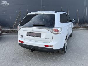 Balts Mitsubishi Outlander 2013 Viļņa, ar dzinēja tilpumu 2.00 L un nobraukumu 230 tūkst. km par 8999 €, foto 10 vietnē AUTOMOTO.COM.LV