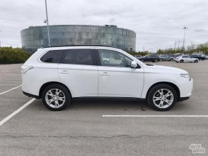 Balts Mitsubishi Outlander 2013 Šauļi, ar dzinēja tilpumu 2.20 L un nobraukumu 212 tūkst. km par 7500 €, foto 3 vietnē AUTOMOTO.COM.LV