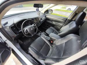Balts Mitsubishi Outlander 2013 Šauļi, ar dzinēja tilpumu 2.20 L un nobraukumu 212 tūkst. km par 7500 €, foto 16 vietnē AUTOMOTO.COM.LV