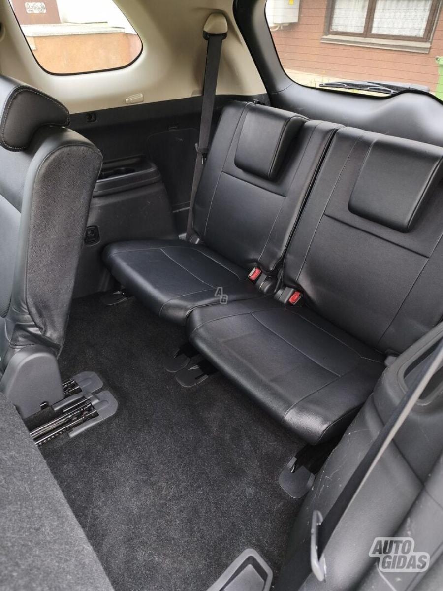 Balts Mitsubishi Outlander 2013 Šauļi, ar dzinēja tilpumu 2.20 L un nobraukumu 212 tūkst. km par 7500 €, foto 19 vietnē AUTOMOTO.COM.LV