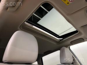 White Mitsubishi Outlander 2014 in Jurmala, with an engine capacity of 2.00 L and mileage of 177 thousand km for 10995 €, photo 32 on AUTOMOTO.COM.LV