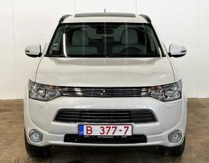 Balts Mitsubishi Outlander 2014 Jūrmala, ar dzinēja tilpumu 2.00 L un nobraukumu 177 tūkst. km par 10995 €, foto 8 vietnē AUTOMOTO.COM.LV