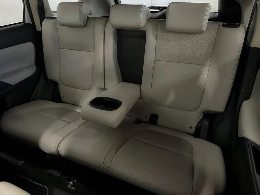 Balts Mitsubishi Outlander 2014 Jūrmala, ar dzinēja tilpumu 2.00 L un nobraukumu 177 tūkst. km par 10995 €, foto 32 vietnē AUTOMOTO.COM.LV