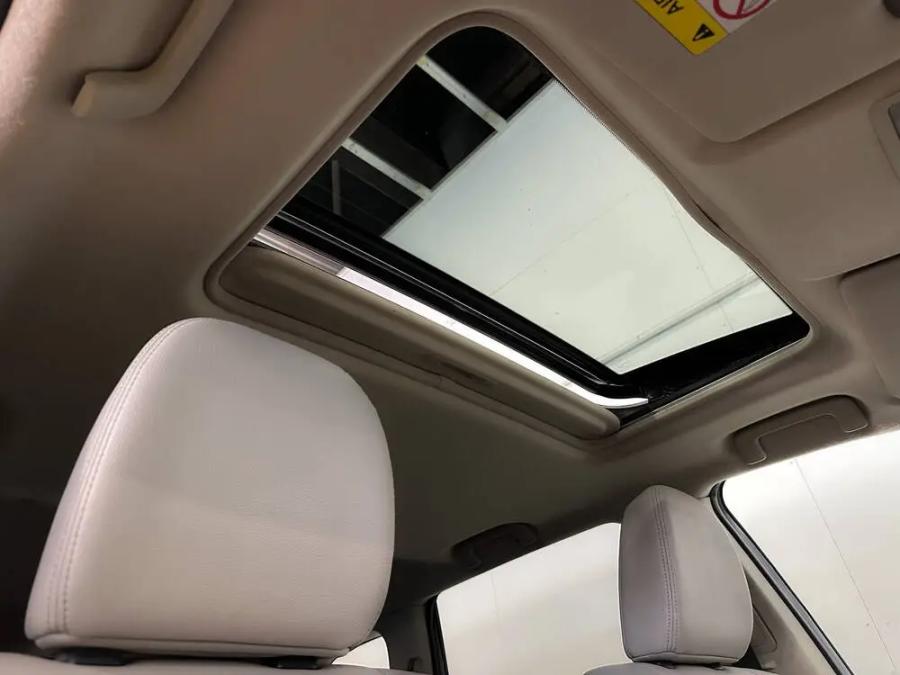 Balts Mitsubishi Outlander 2014 Jūrmala, ar dzinēja tilpumu 2.00 L un nobraukumu 177 tūkst. km par 10995 €, foto 35 vietnē AUTOMOTO.COM.LV