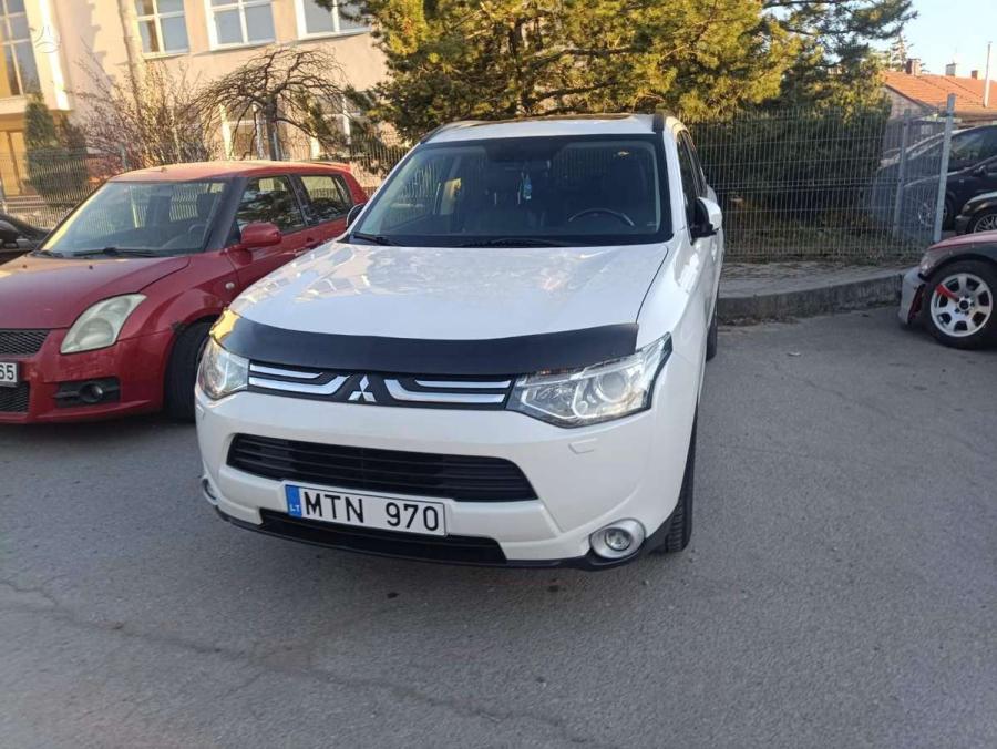 Balts Mitsubishi Outlander 2014 Kauņa, ar dzinēja tilpumu 2.27 L un nobraukumu 258 tūkst. km par 7900 €, foto 1 vietnē AUTOMOTO.COM.LV