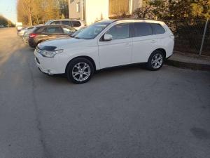 Balts Mitsubishi Outlander 2014 Kauņa, ar dzinēja tilpumu 2.27 L un nobraukumu 258 tūkst. km par 7900 €, foto 3 vietnē AUTOMOTO.COM.LV