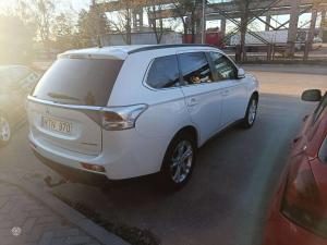 Balts Mitsubishi Outlander 2014 Kauņa, ar dzinēja tilpumu 2.27 L un nobraukumu 258 tūkst. km par 7900 €, foto 6 vietnē AUTOMOTO.COM.LV