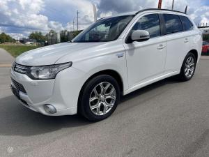 Balts Mitsubishi Outlander 2014 Kauņa, ar dzinēja tilpumu 2.00 L un nobraukumu 269 tūkst. km par 6950 €, foto 3 vietnē AUTOMOTO.COM.LV