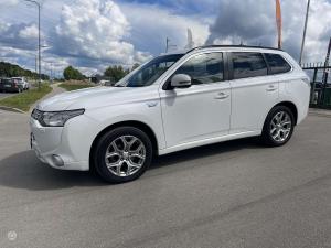 Balts Mitsubishi Outlander 2014 Kauņa, ar dzinēja tilpumu 2.00 L un nobraukumu 269 tūkst. km par 6950 €, foto 4 vietnē AUTOMOTO.COM.LV