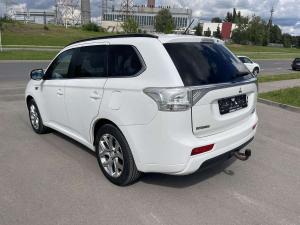 Balts Mitsubishi Outlander 2014 Kauņa, ar dzinēja tilpumu 2.00 L un nobraukumu 269 tūkst. km par 6950 €, foto 12 vietnē AUTOMOTO.COM.LV