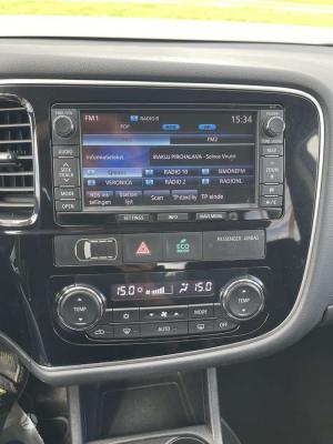 Balts Mitsubishi Outlander 2014 Kauņa, ar dzinēja tilpumu 2.00 L un nobraukumu 269 tūkst. km par 6950 €, foto 20 vietnē AUTOMOTO.COM.LV