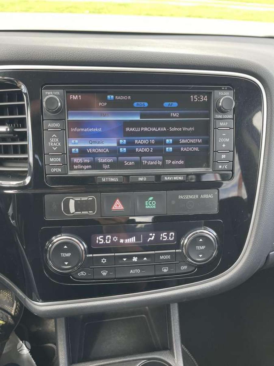 Balts Mitsubishi Outlander 2014 Kauņa, ar dzinēja tilpumu 2.00 L un nobraukumu 269 tūkst. km par 6950 €, foto 20 vietnē AUTOMOTO.COM.LV