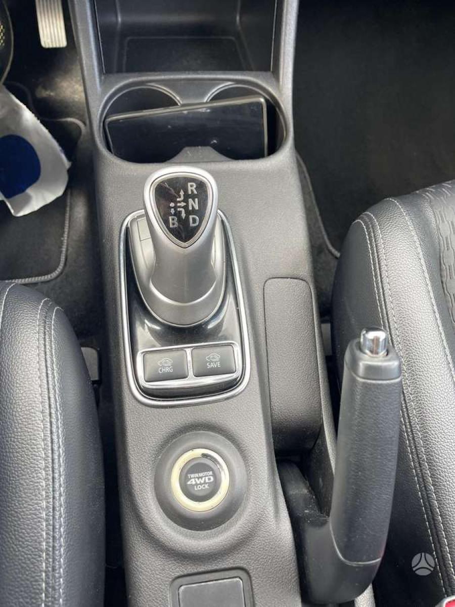 Balts Mitsubishi Outlander 2014 Kauņa, ar dzinēja tilpumu 2.00 L un nobraukumu 269 tūkst. km par 6950 €, foto 21 vietnē AUTOMOTO.COM.LV