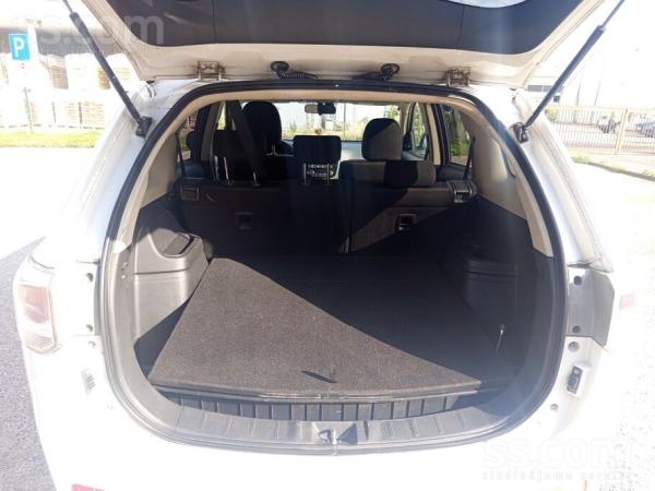 Balts Mitsubishi Outlander 2014 Rīga, ar dzinēja tilpumu 2.00 L un nobraukumu 225 tūkst. km par 6300 €, foto 6 vietnē AUTOMOTO.COM.LV