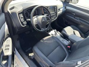 Balts Mitsubishi Outlander 2014 Marijampole, ar dzinēja tilpumu 2.00 L un nobraukumu 282 tūkst. km par 5850 €, foto 10 vietnē AUTOMOTO.COM.LV
