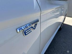 Balts Mitsubishi Outlander 2014 Marijampole, ar dzinēja tilpumu 2.00 L un nobraukumu 282 tūkst. km par 5850 €, foto 15 vietnē AUTOMOTO.COM.LV