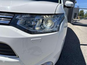 Balts Mitsubishi Outlander 2014 Marijampole, ar dzinēja tilpumu 2.00 L un nobraukumu 282 tūkst. km par 5850 €, foto 16 vietnē AUTOMOTO.COM.LV