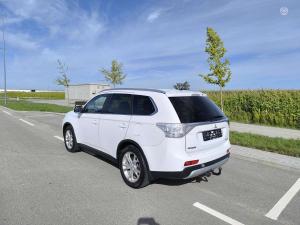 Balts Mitsubishi Outlander 2014 Marijampole, ar dzinēja tilpumu 2.27 L un nobraukumu 269 tūkst. km par 6550 €, foto 4 vietnē AUTOMOTO.COM.LV