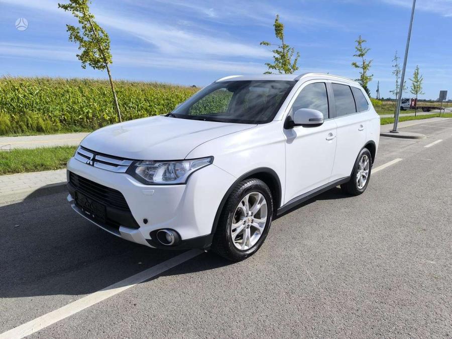 Balts Mitsubishi Outlander 2014 Marijampole, ar dzinēja tilpumu 2.27 L un nobraukumu 269 tūkst. km par 6550 €, foto 10 vietnē AUTOMOTO.COM.LV