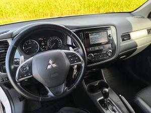 Balts Mitsubishi Outlander 2014 Marijampole, ar dzinēja tilpumu 2.27 L un nobraukumu 269 tūkst. km par 6550 €, foto 16 vietnē AUTOMOTO.COM.LV