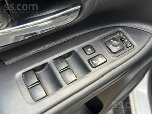 Balts Mitsubishi Outlander 2014 Rīga, ar dzinēja tilpumu 2.00 L un nobraukumu 0 tūkst. km par 5399 €, foto 18 vietnē AUTOMOTO.COM.LV