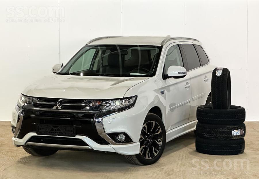 Balts Mitsubishi Outlander 2015 Jūrmala, ar dzinēja tilpumu 2.00 L un nobraukumu 254 tūkst. km par 13995 €, foto 1 vietnē AUTOMOTO.COM.LV
