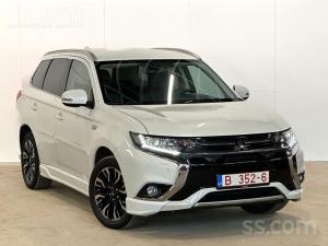 Balts Mitsubishi Outlander 2015 Jūrmala, ar dzinēja tilpumu 2.00 L un nobraukumu 254 tūkst. km par 13995 €, foto 4 vietnē AUTOMOTO.COM.LV