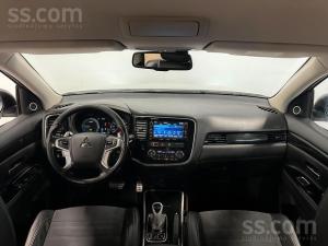 Balts Mitsubishi Outlander 2015 Jūrmala, ar dzinēja tilpumu 2.00 L un nobraukumu 254 tūkst. km par 13995 €, foto 22 vietnē AUTOMOTO.COM.LV