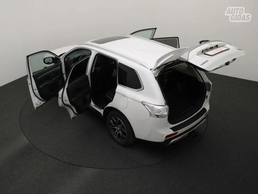 Balts Mitsubishi Outlander 2015 Viļņa, ar dzinēja tilpumu 2.00 L un nobraukumu 187 tūkst. km par 11199 €, foto 14 vietnē AUTOMOTO.COM.LV
