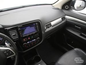 Balts Mitsubishi Outlander 2015 Viļņa, ar dzinēja tilpumu 2.00 L un nobraukumu 187 tūkst. km par 11199 €, foto 22 vietnē AUTOMOTO.COM.LV