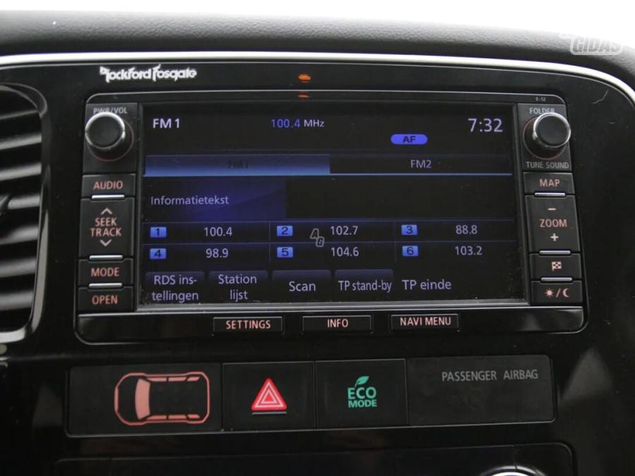 Balts Mitsubishi Outlander 2015 Viļņa, ar dzinēja tilpumu 2.00 L un nobraukumu 187 tūkst. km par 11199 €, foto 23 vietnē AUTOMOTO.COM.LV