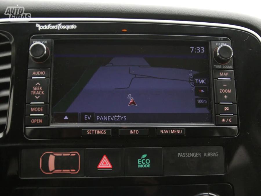 Balts Mitsubishi Outlander 2015 Viļņa, ar dzinēja tilpumu 2.00 L un nobraukumu 187 tūkst. km par 11199 €, foto 25 vietnē AUTOMOTO.COM.LV
